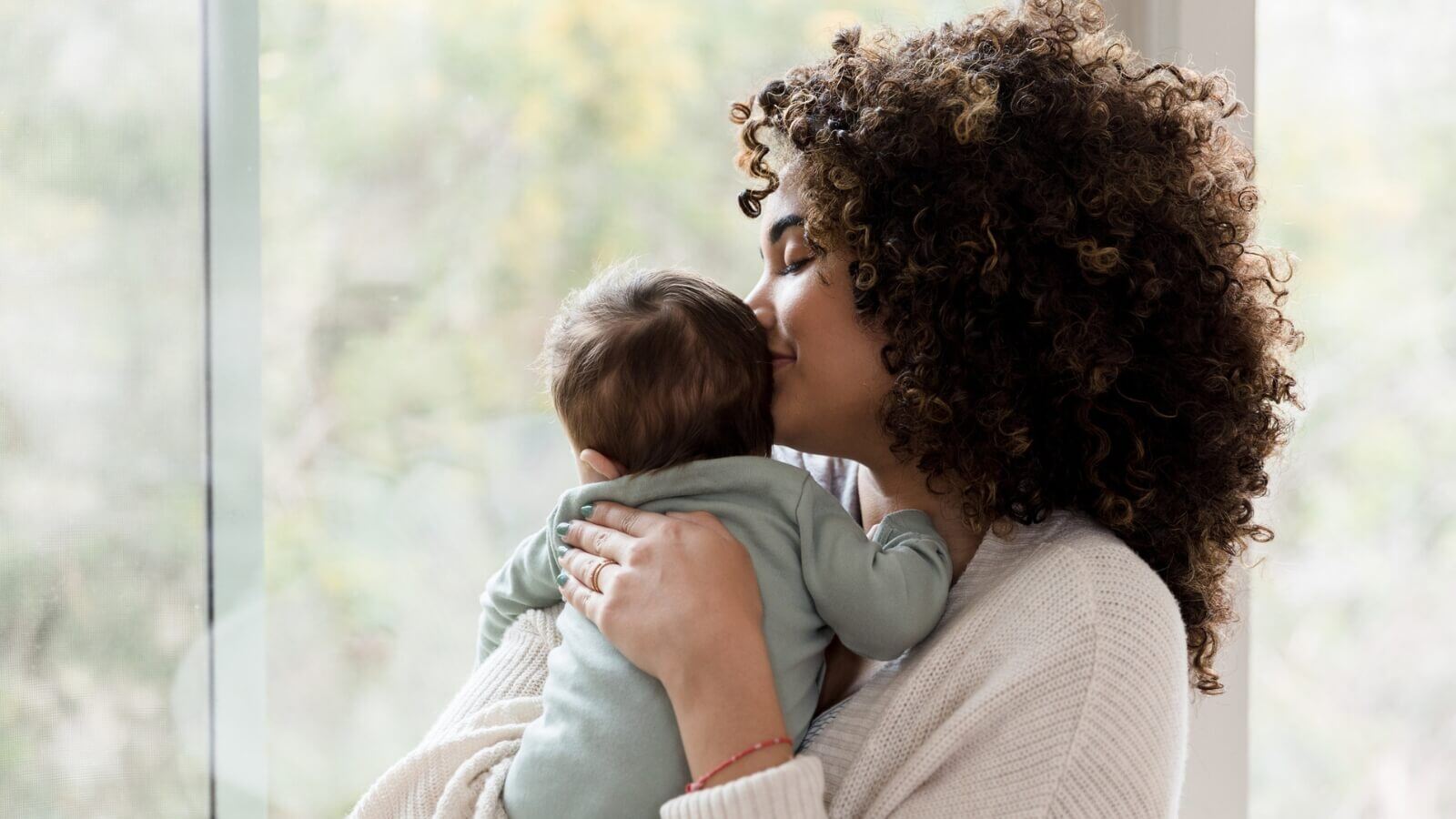 What is a Rainbow Baby? A Guide to Pregnancy & Parenting After Loss